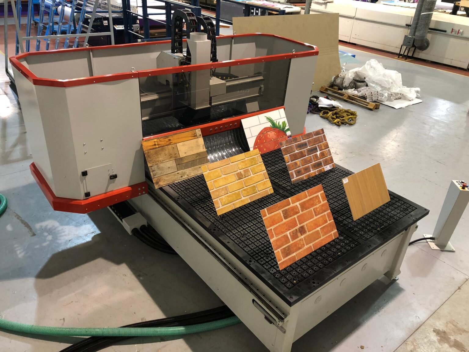 Cosmec Fox 16 CNC Closed Bridge Fixed Table Router